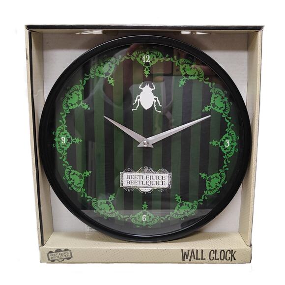 Warner Bros. | Wall Decor | Beetlejuice Round Black And Green Analog ...